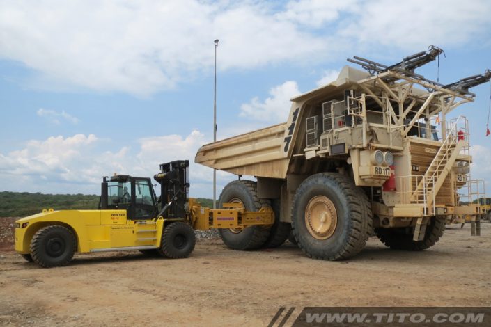 Reachstackers & big forklifts | Tito Lifttrucks | Tire Handler for the ...