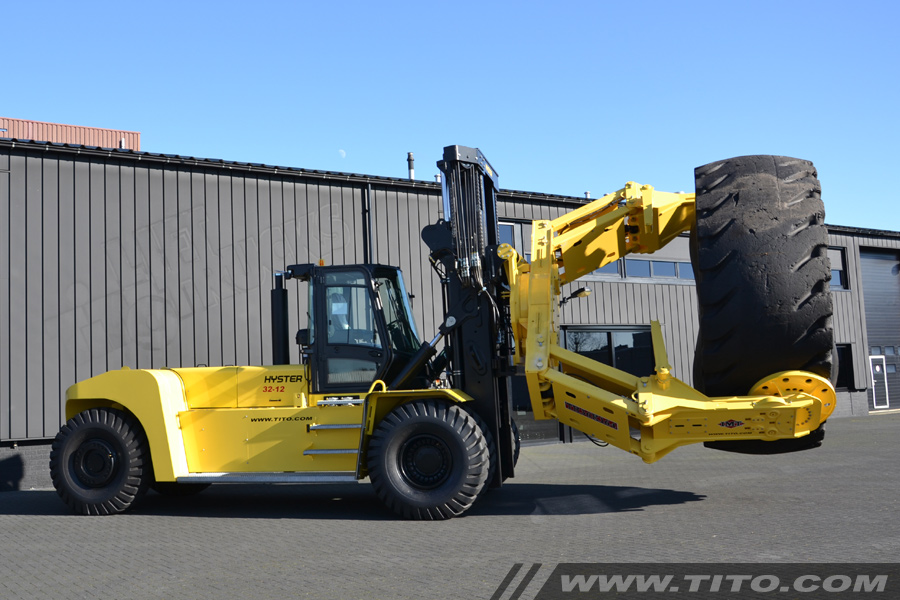 Reachstackers & big forklifts | Tito Lifttrucks | Hyster H32XM-12TH