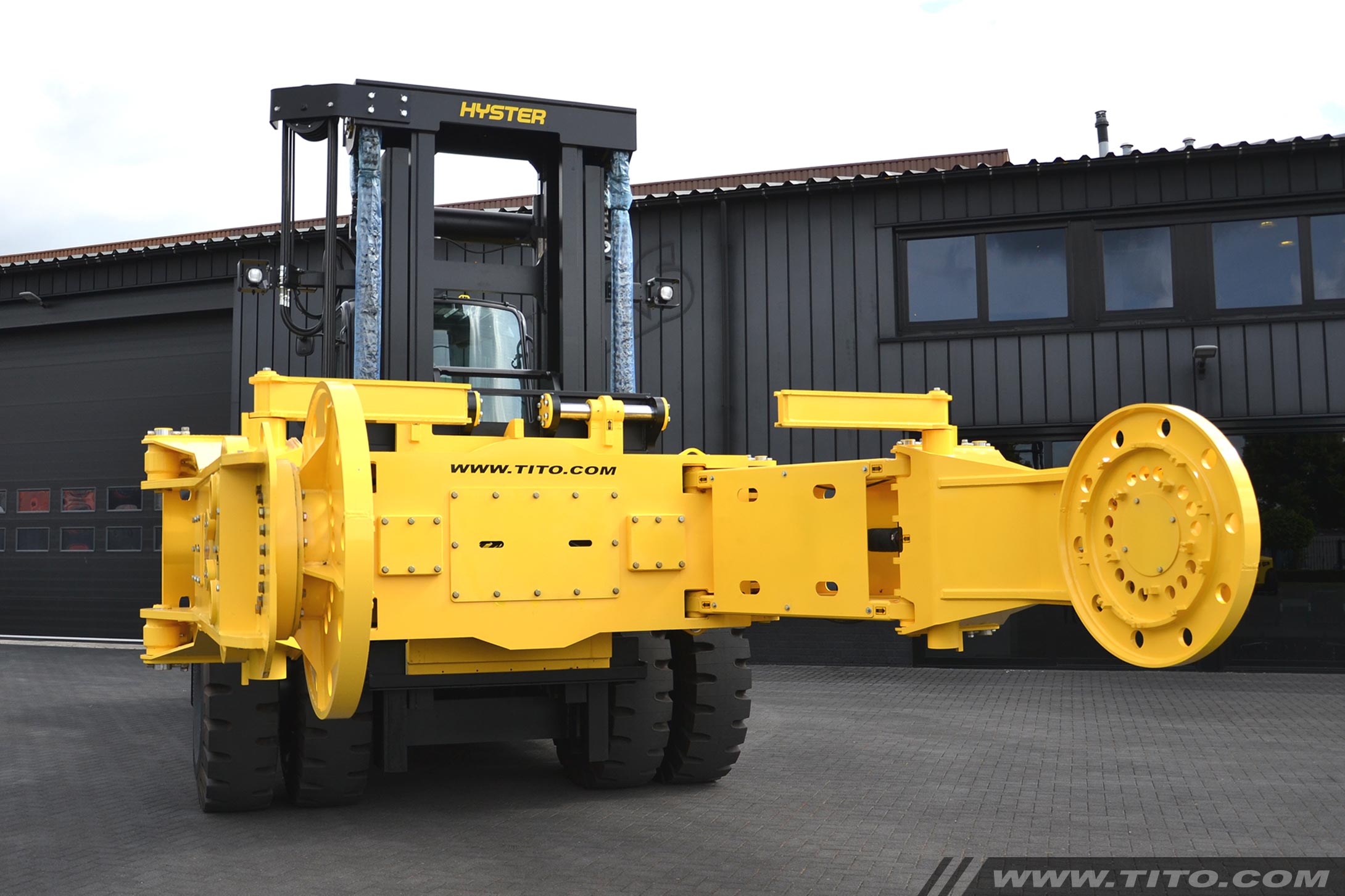 Reachstackers & big forklifts | Tito Lifttrucks | Hyster H32XM-12TH